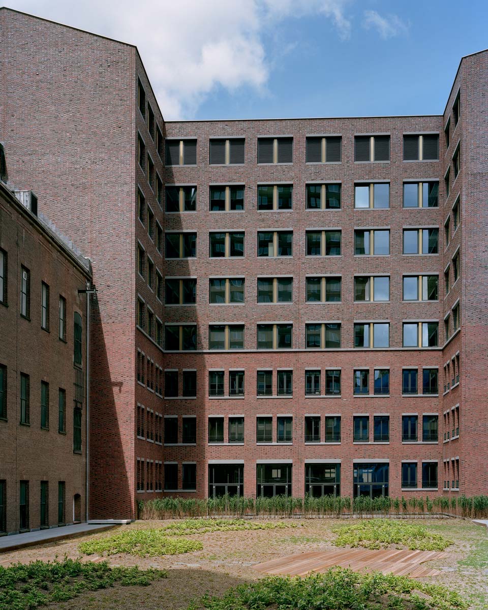 Rapp+Rapp ⁄ Laurenshof office building